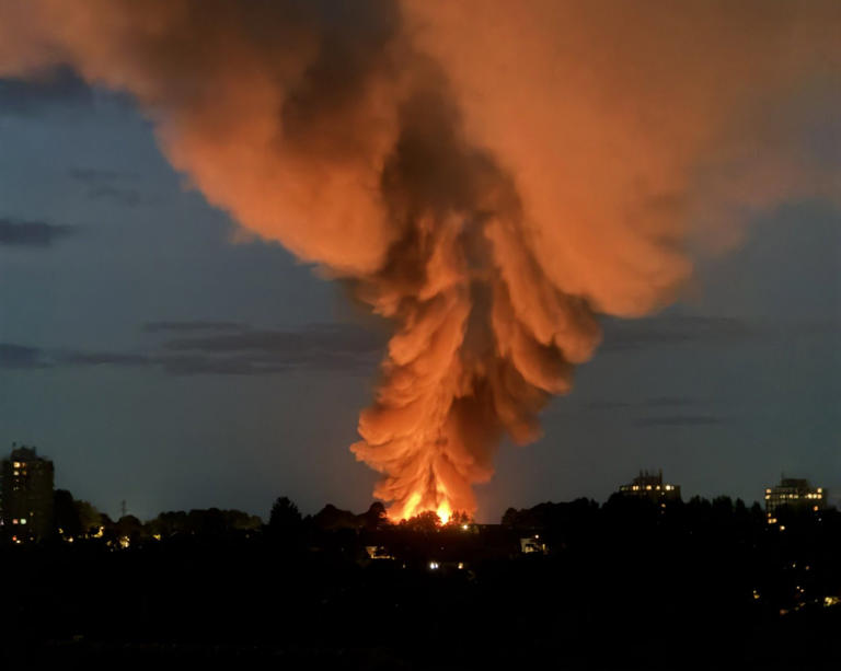 Massive fire erupts in Swindon after loud explosion