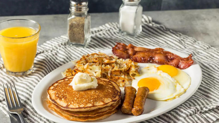 THESE breakfast staples can increase cancer risk, top US doc warns
