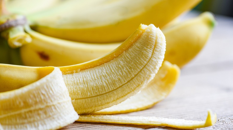 13 Types Of Bananas, Explained