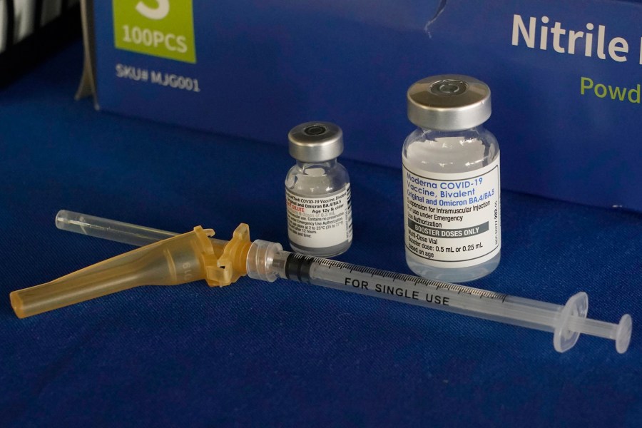 Illinois’ COVID-19 vaccine recommendation aims to clear confusion