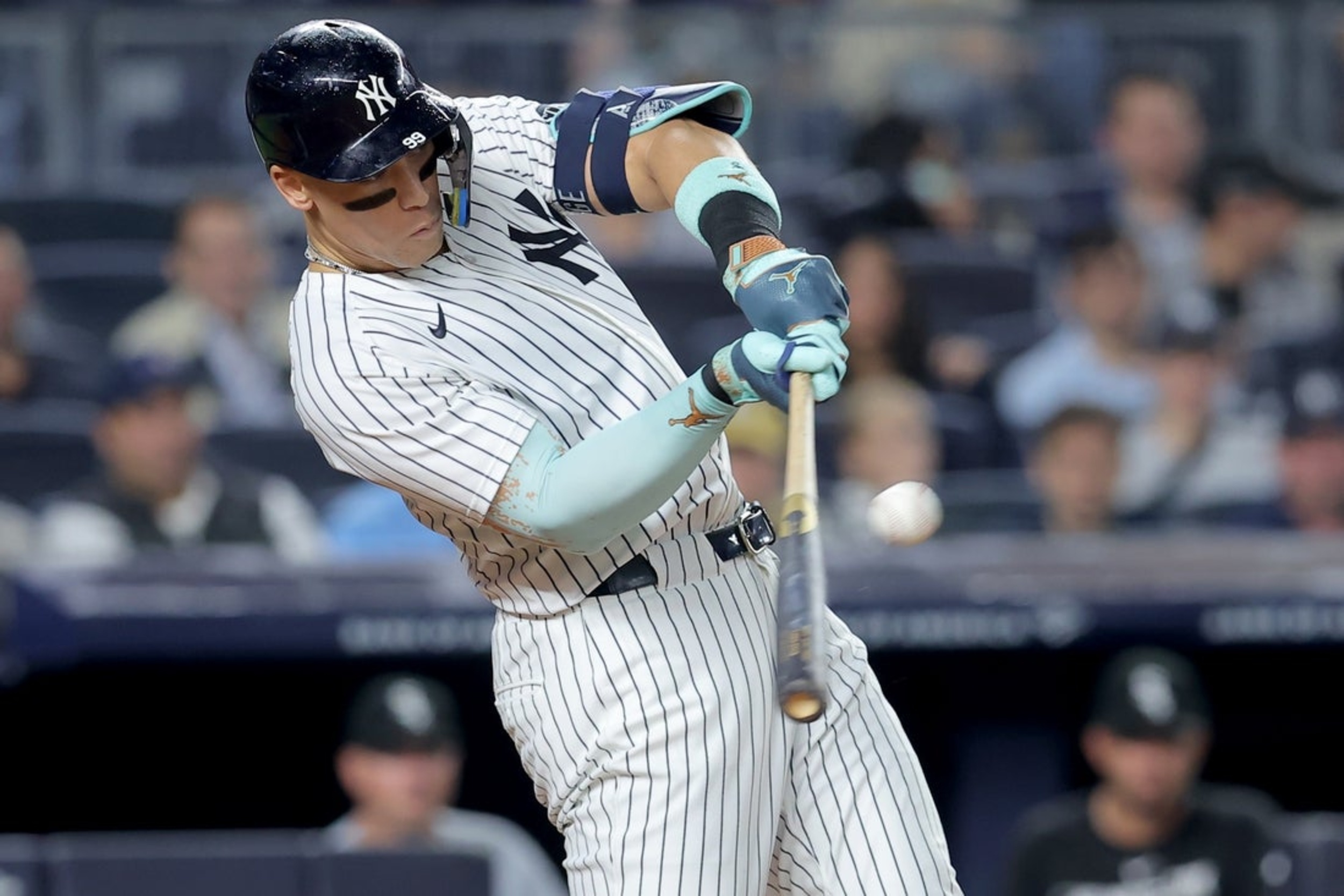 Aaron Judge reaches 50-HR mark for 4th time, adds No. 51