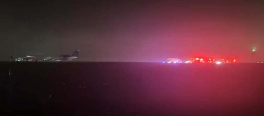 FAA Update: Commercial plane goes off runway at Roanoke-Blacksburg airport