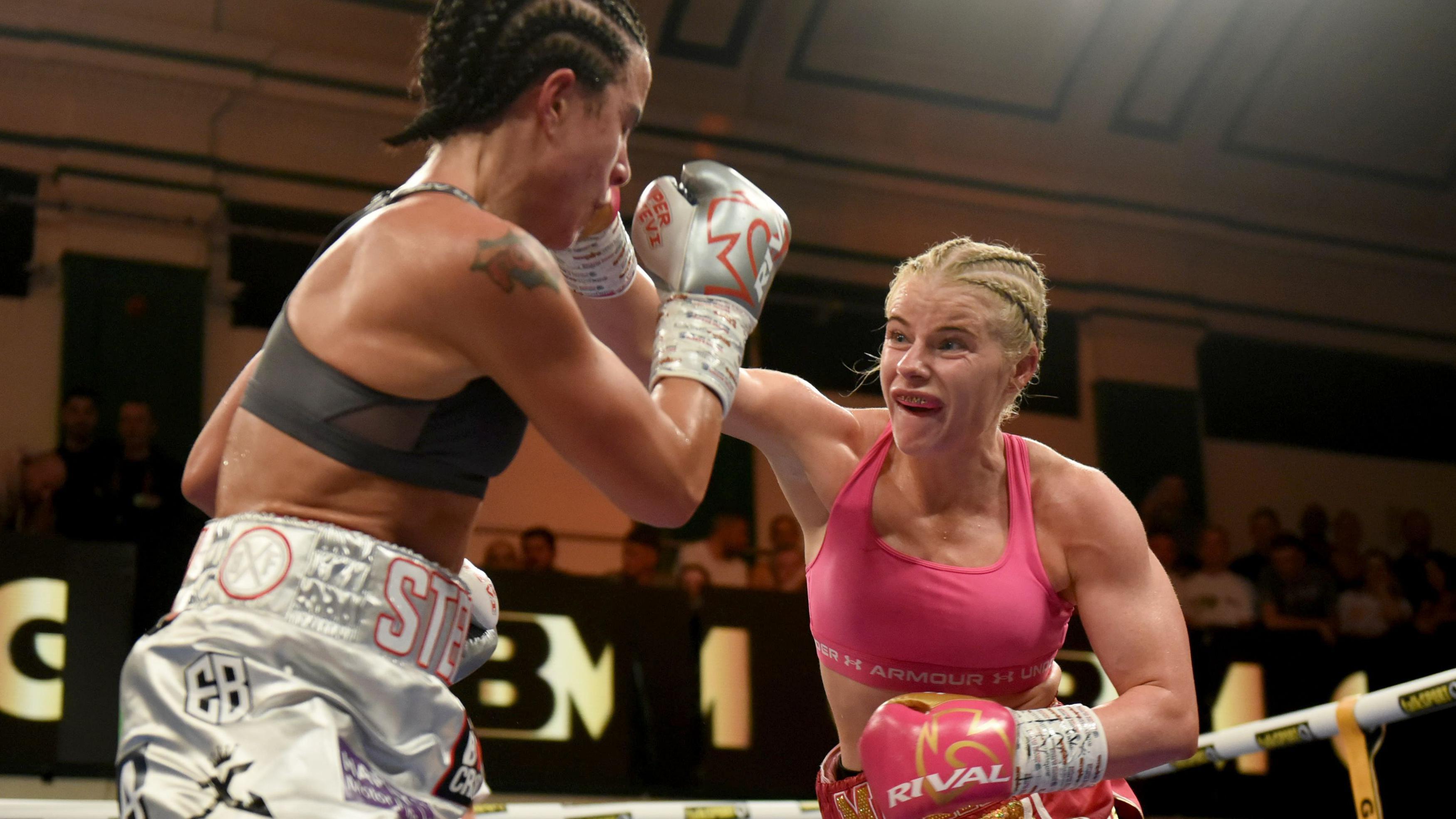 Boxer dedicates fight to murdered mother-in-law