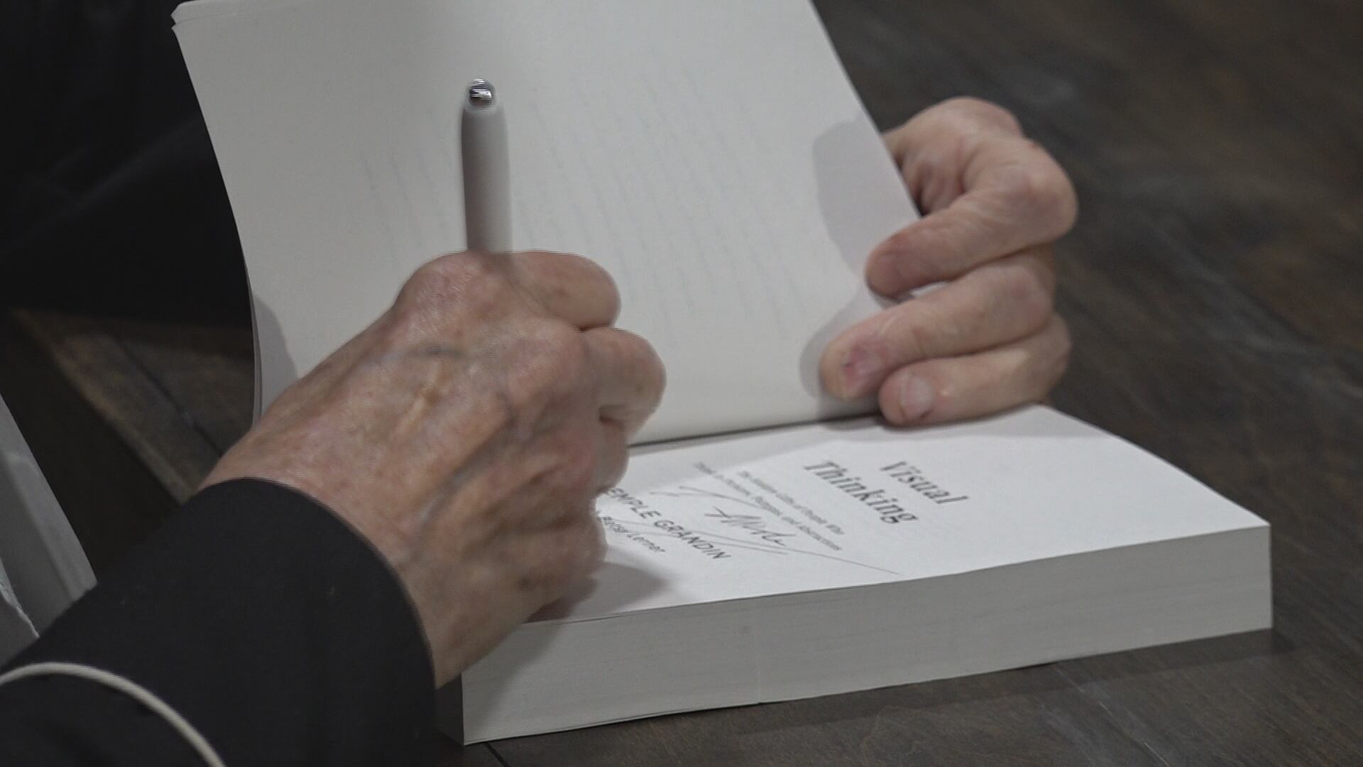 Temple Grandin, bestselling author, inspires hundreds in Rockford with ...