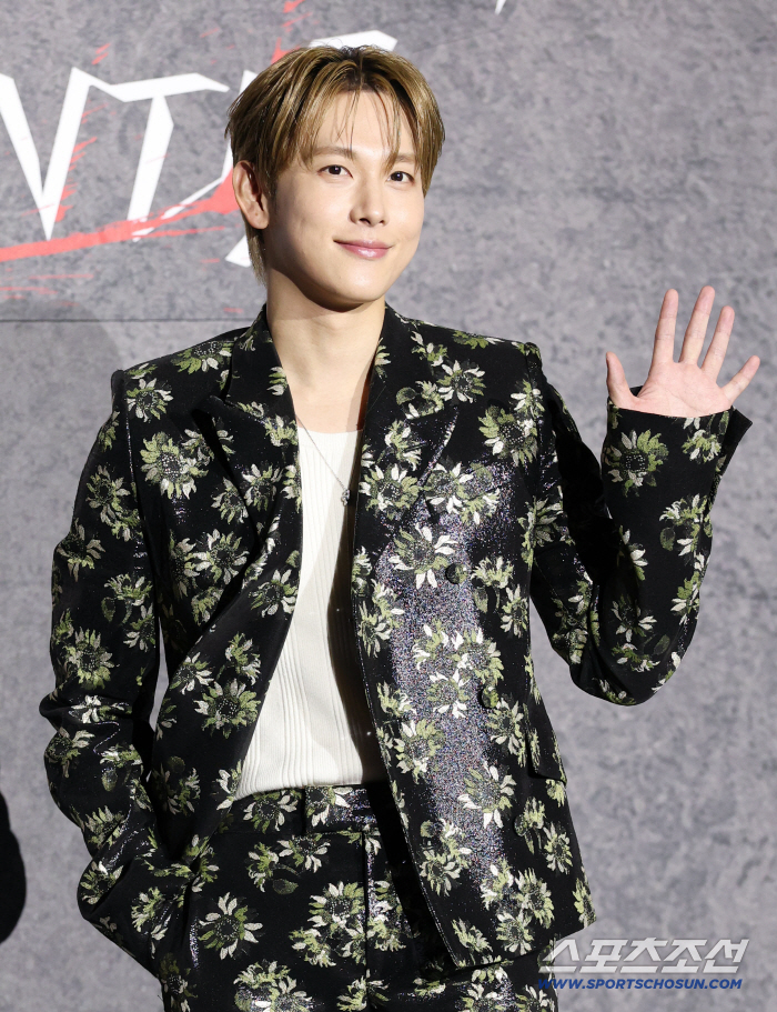 Lim Si-wan's fashion sense of a deadly killer