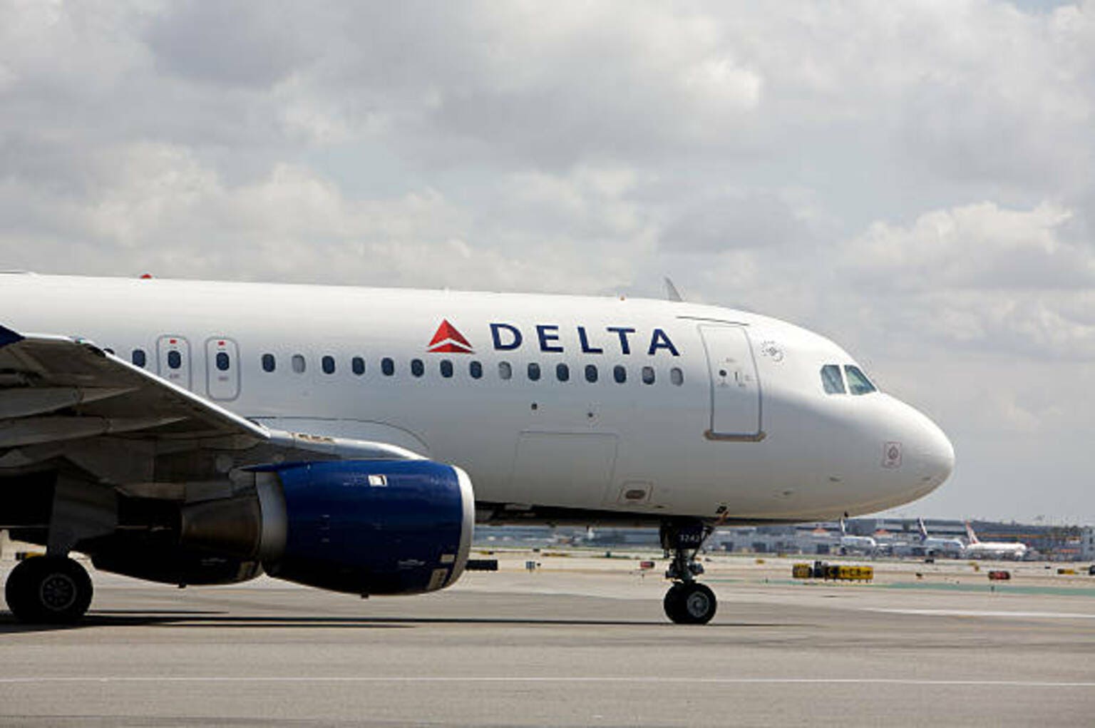 Delta said to replace engine units on A320 fleet to address toxic fume ...