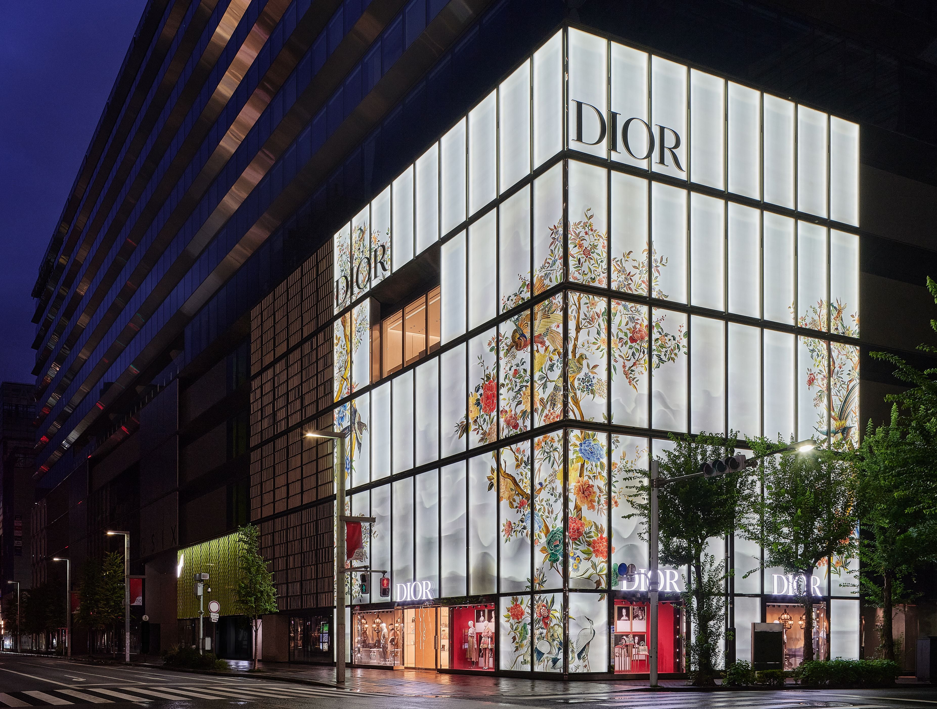 Tokyo Dior Boutiques Blend Elegance with Renowned Architecture