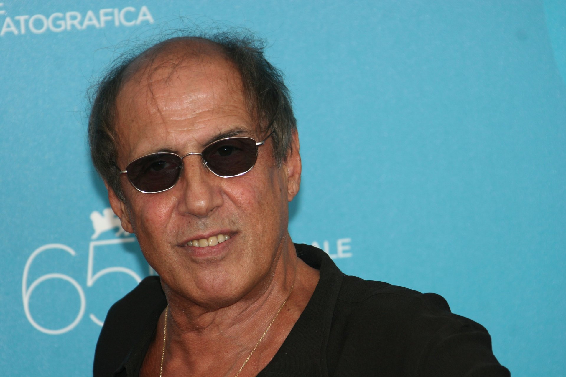 Verwunderlich Wie Sieht Adriano Celentano Heute Aus Bilder