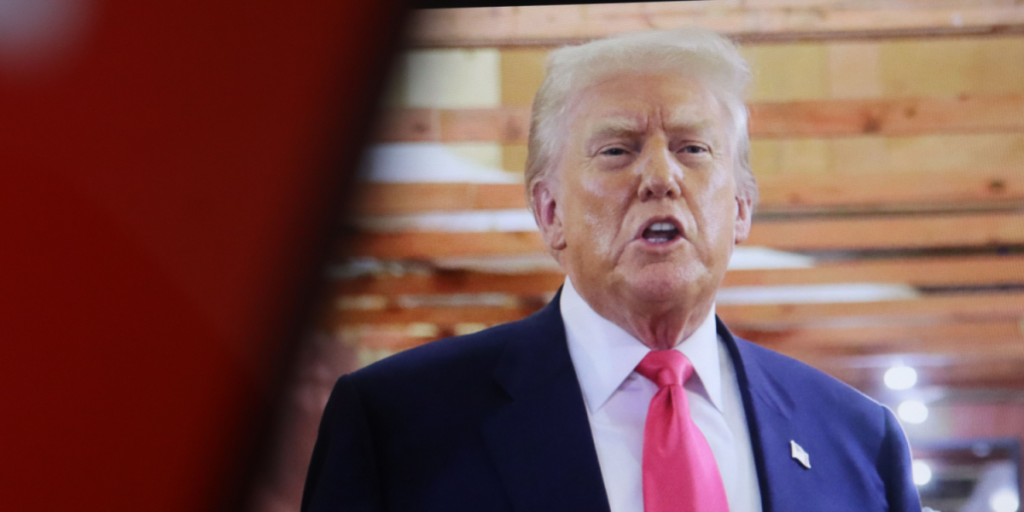 Trump hotar Iran: "Hela landet kommer att sprängas i luften"