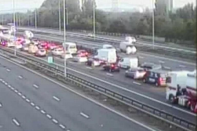 Travel chaos as major motorway closed due to 'serious incident' causing ...