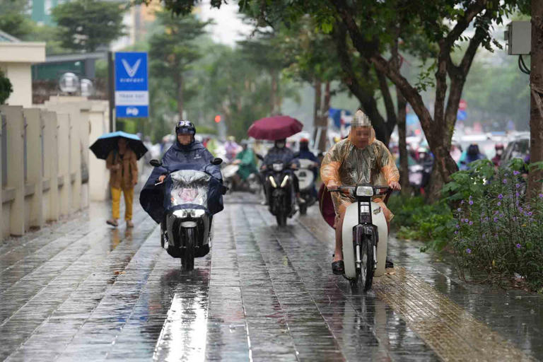 Are Erewhon's $20 smoothies coming to Boston? LA luxury grocery chain ...