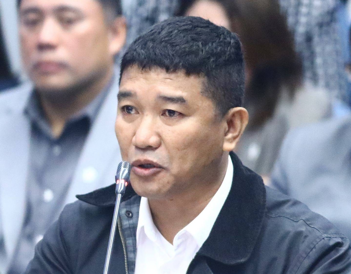 Ex-soldier bares 'delivery scheme' for suitcases of cash dropped off at Romualdez, Co homes