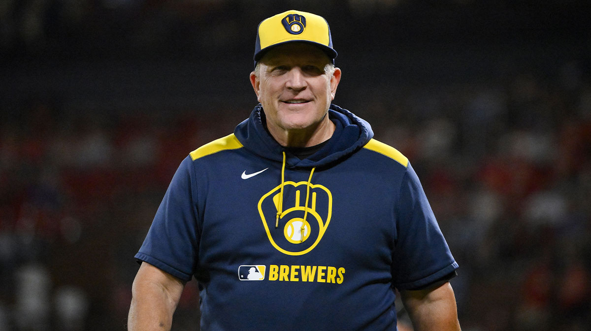 Brewers bring back veteran bullpen option on minor league deal