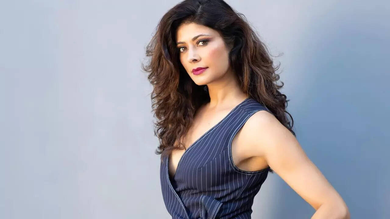 From stardom to storms: The controversies of 'Virasat' actress Pooja Batra