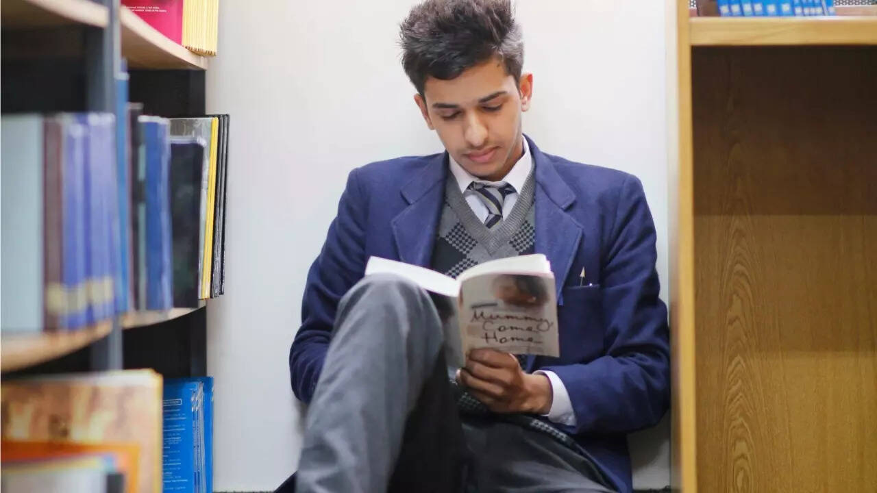 Cambridge study says this one habit separates top students from ...