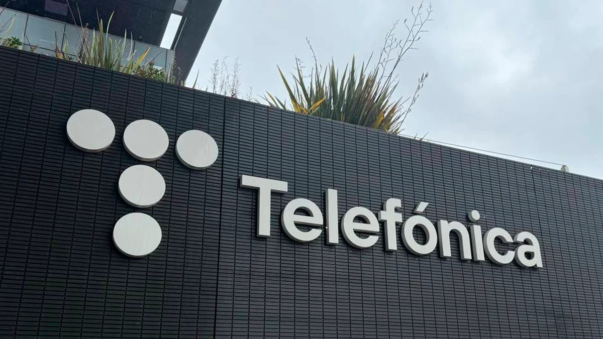 Telefónica y Vodafone presentan al nuevo socio de su empresa de fibra ...