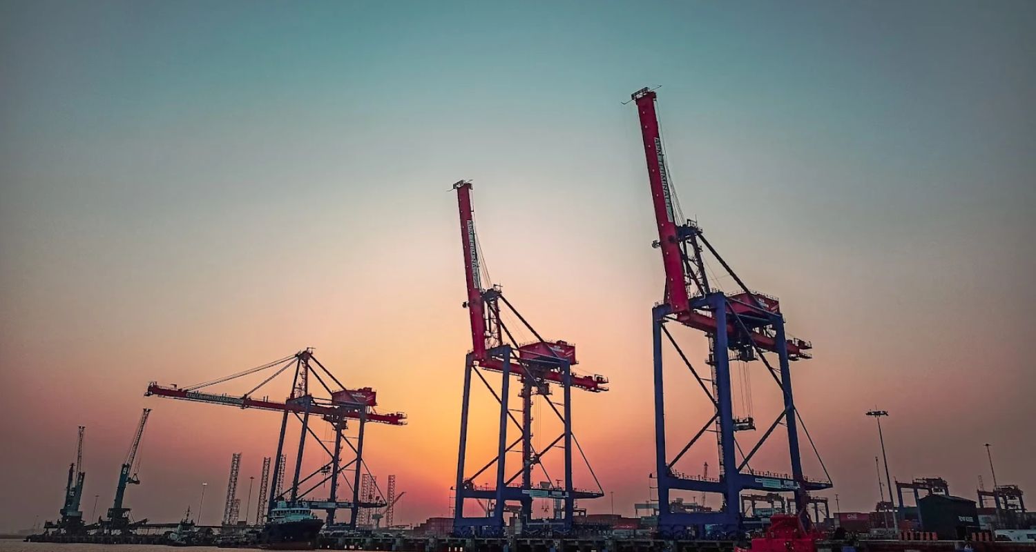 APM Terminals Pipavav to be ONGC’s offshore oil & gas logistics base in ...