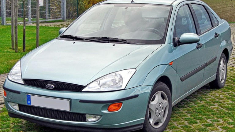 12 rare paint colors carmakers abandoned