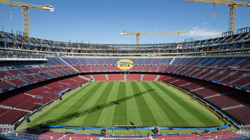Camp Nou dalej w złym stanie. "Brak szatni, ponad 2000 poprawek"