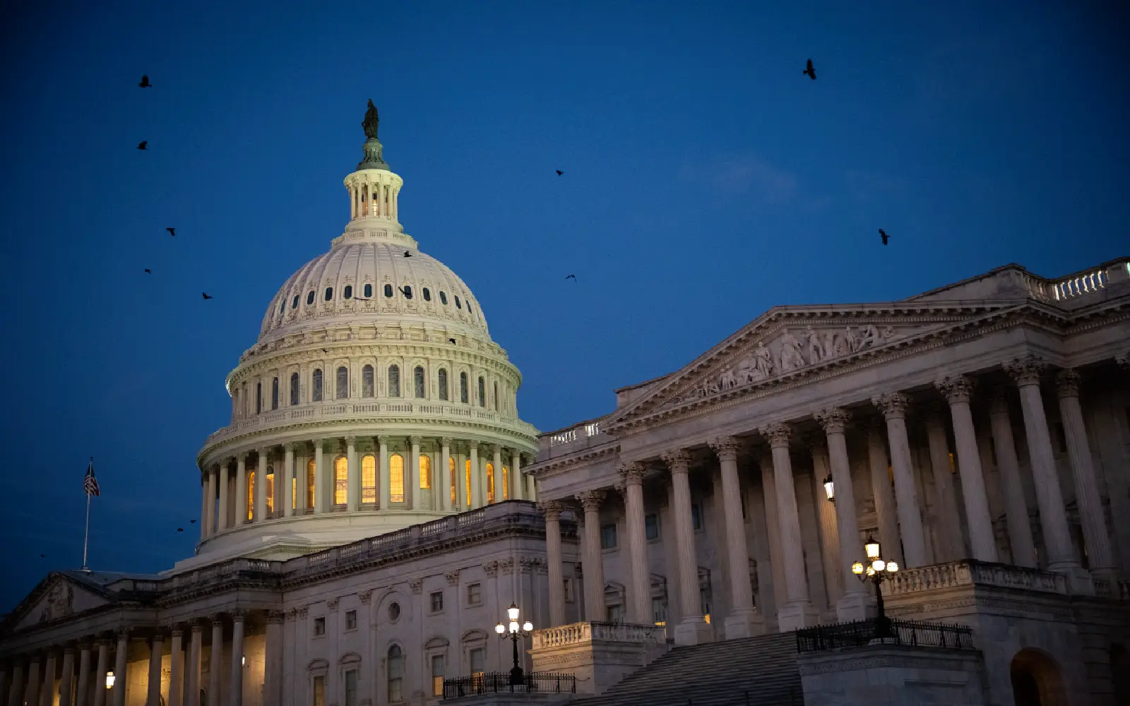 US Supreme Court temporarily pauses lower court order that tossed Texas ...