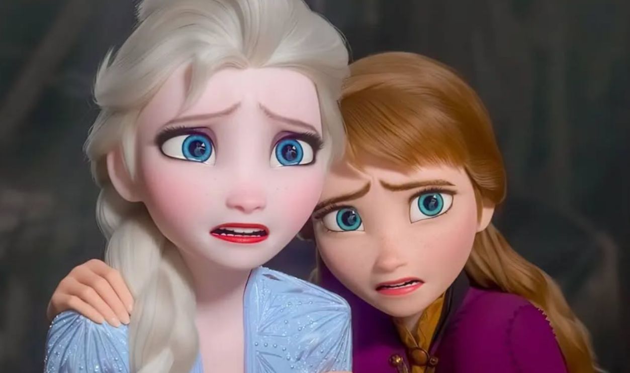 Movie And TV Siblings Who We Can't Believe Aren't Related In Real Life