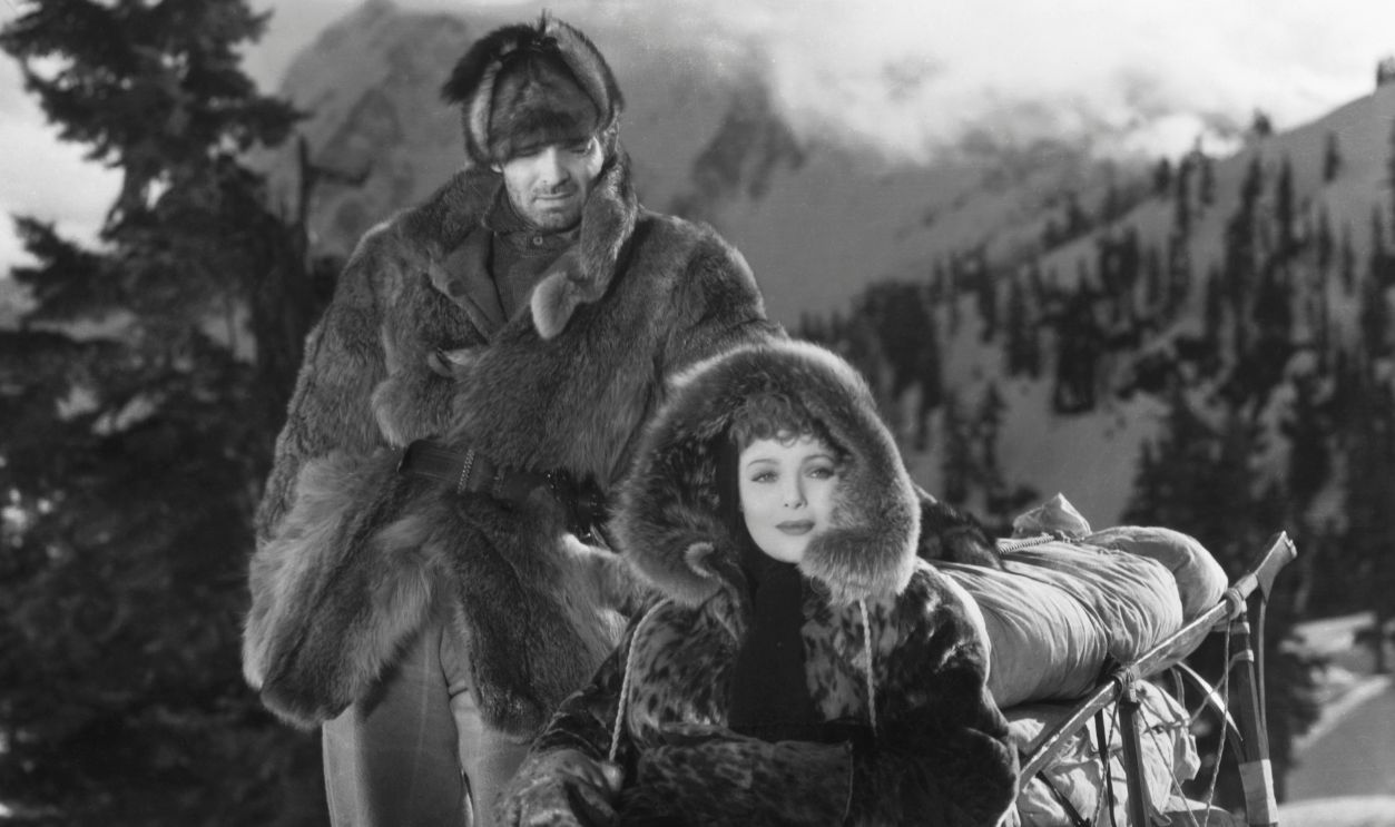 After a secret affair with Clark Gable, Loretta Young gave birth to a ...