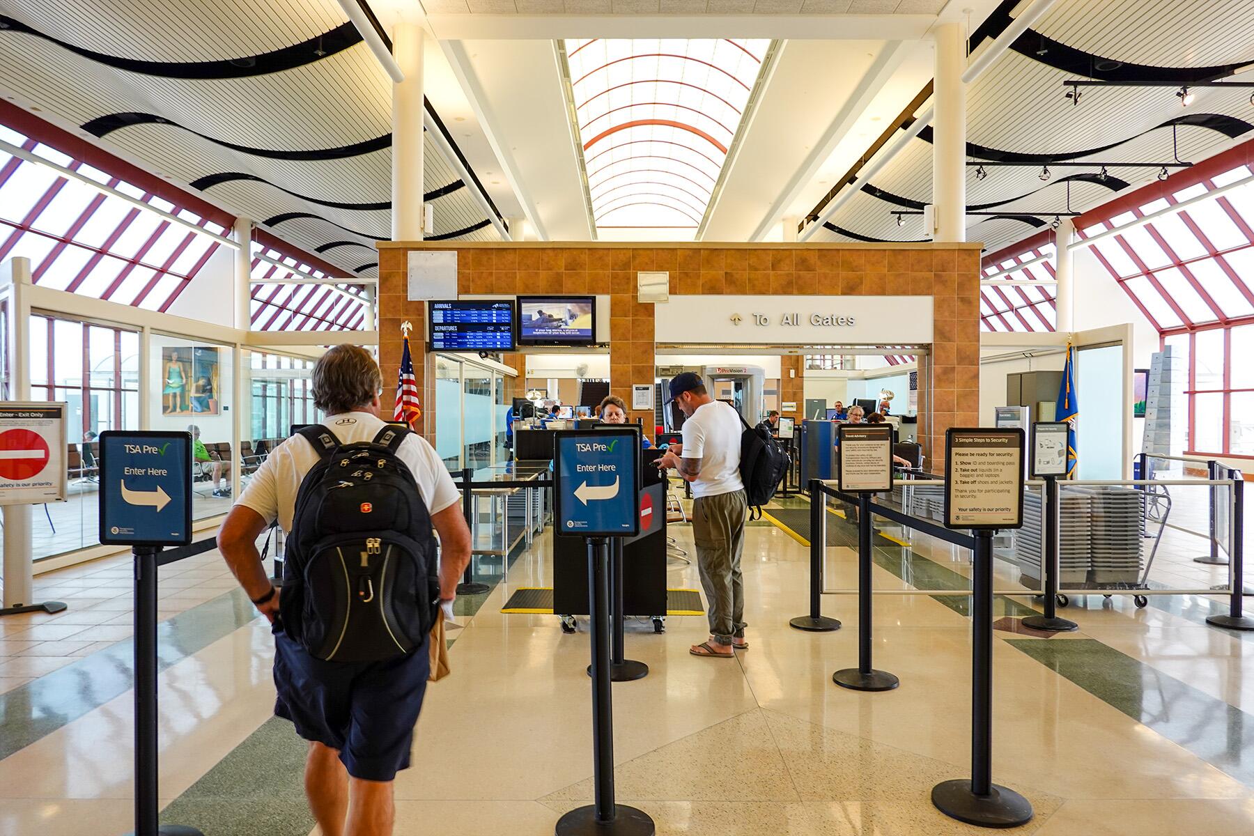 I Was an Airport Gate Agent and I Promise These 5 Mistakes Will Ruin ...