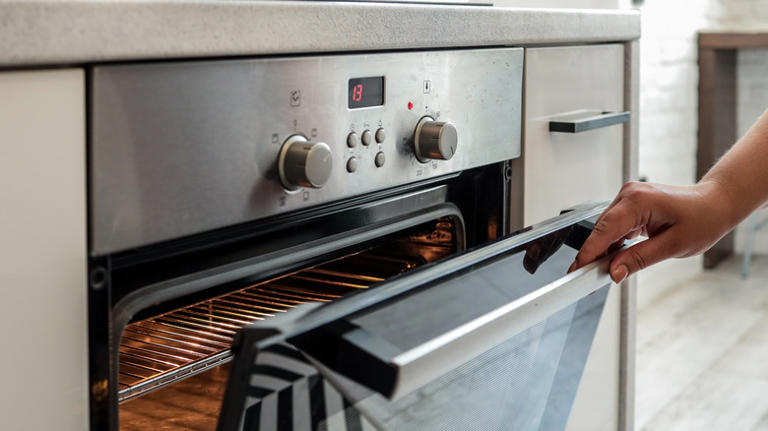 Start Broiling Your Food With The Oven Door Open For The Best Results