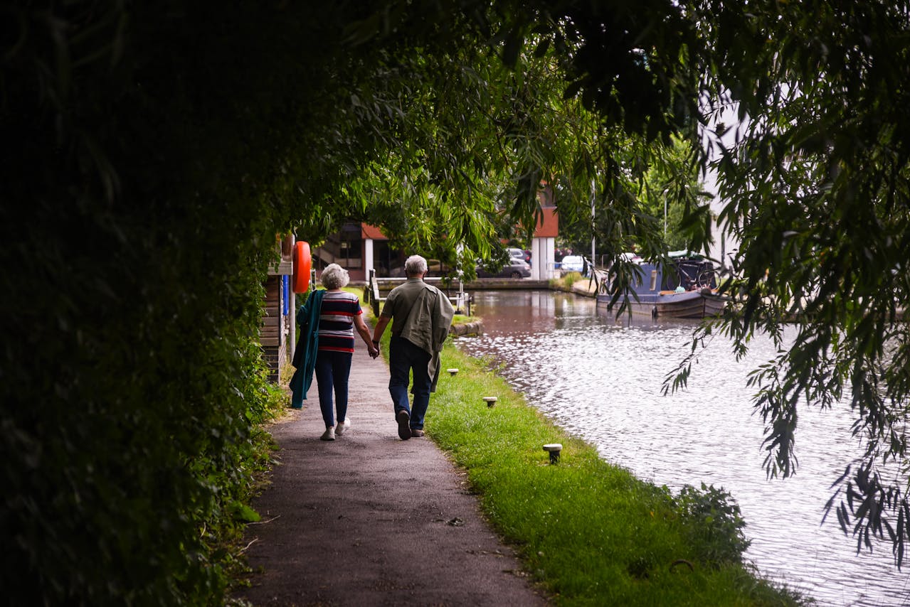 Toronto vs. London: Which world-class city is more retirement-friendly?