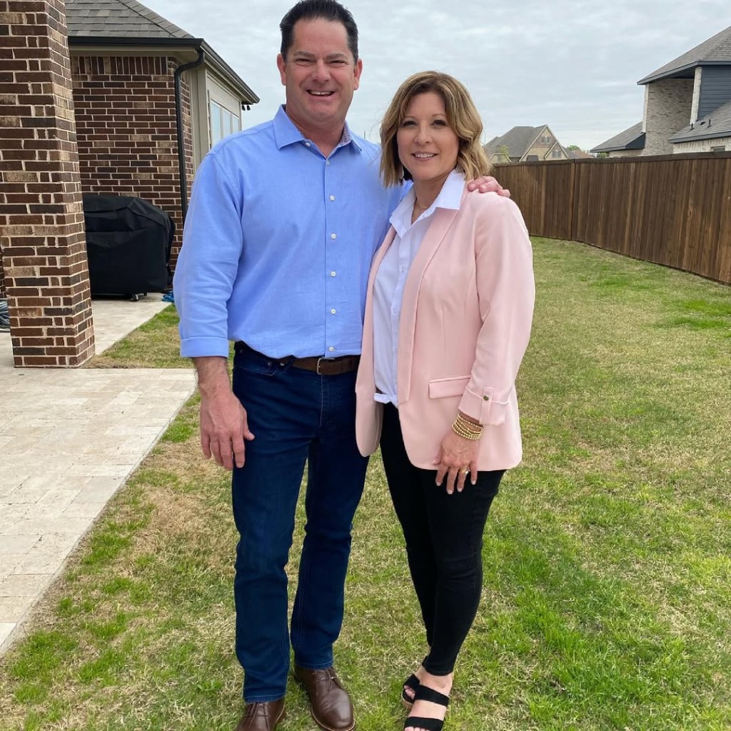 Married megachurch pastor booted from his ministry after confessing to ...