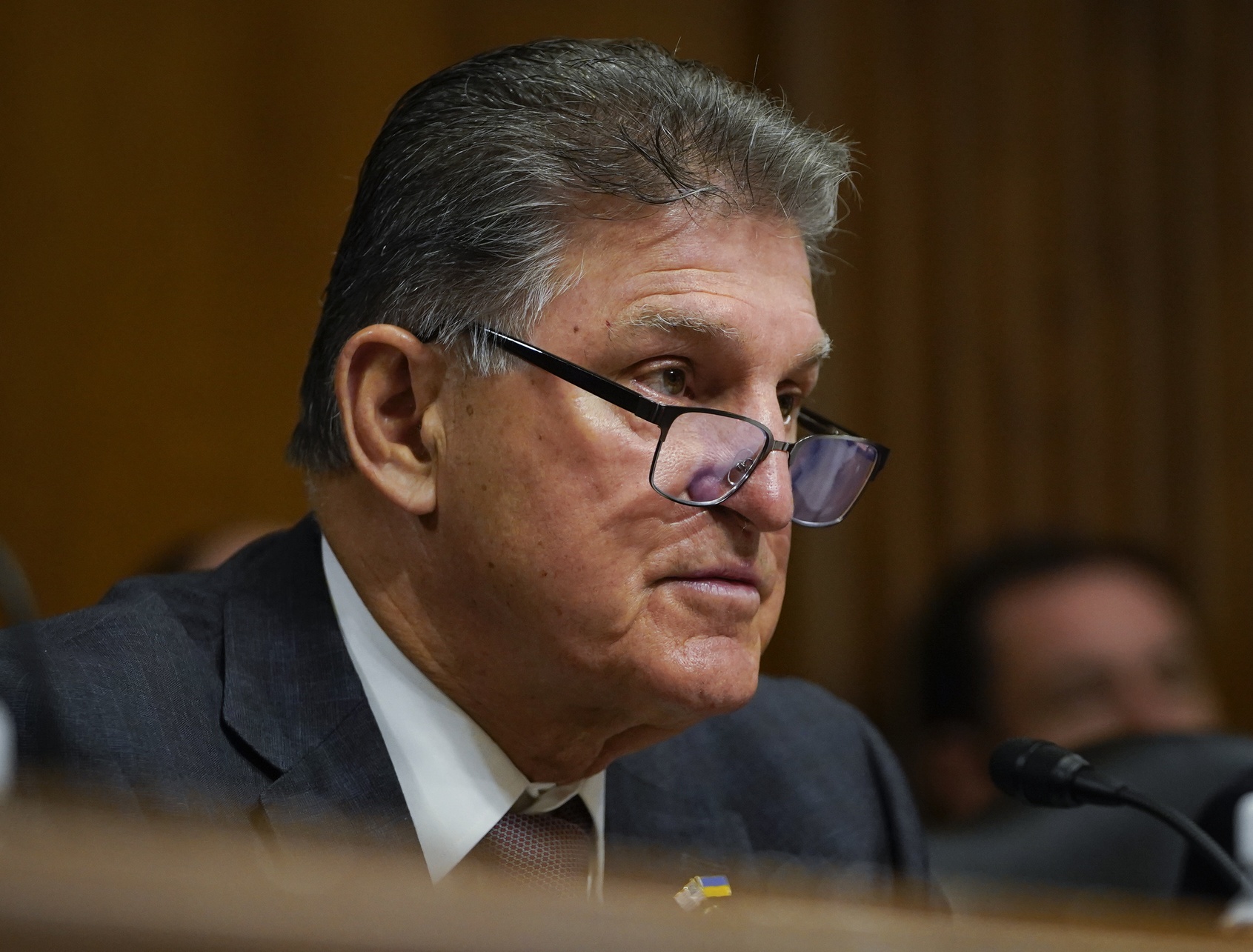 Manchin Breaks Silence on Leaving Democrats