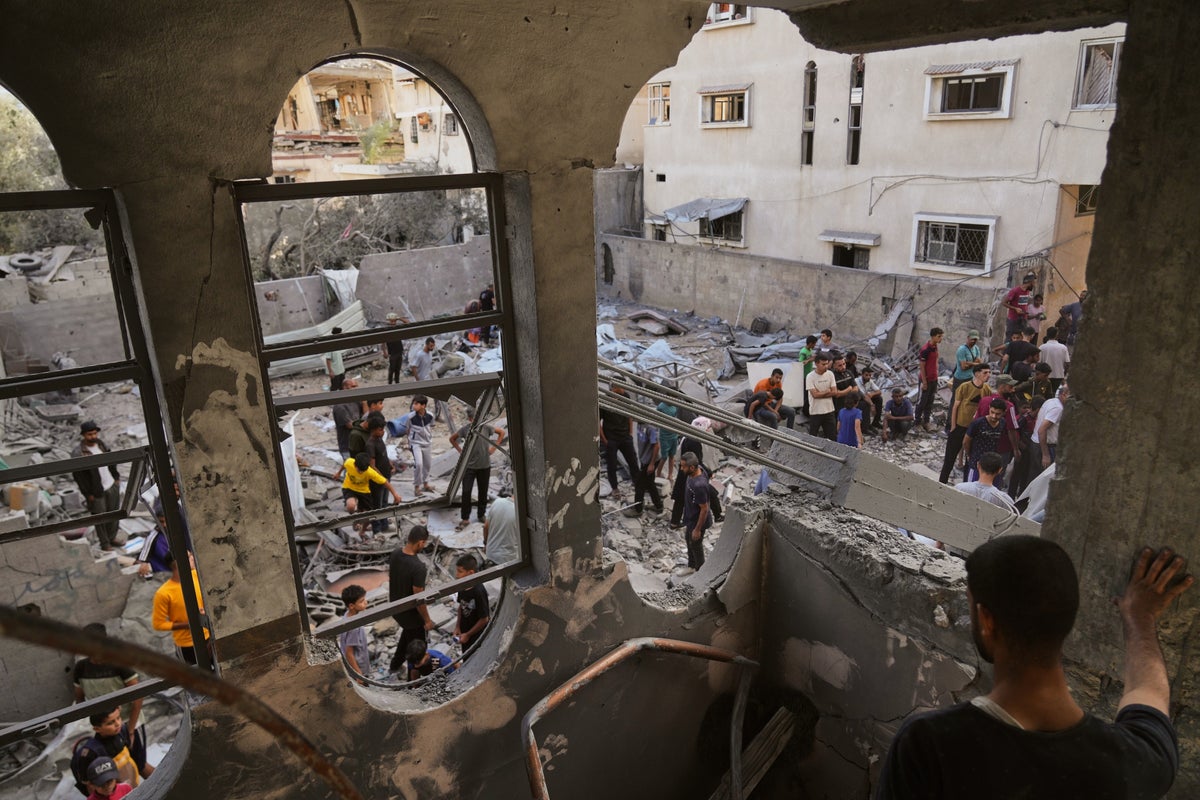 At least 17 killed in Gaza Strip as leaders ramp up pressure for a ceasefire