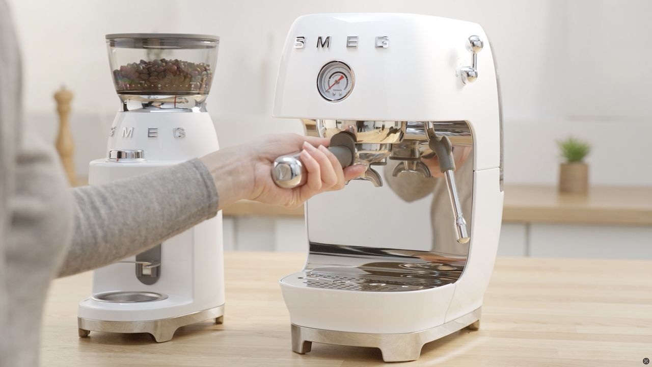 Smeg launches brand new manual coffee machine – and you won’t believe ...