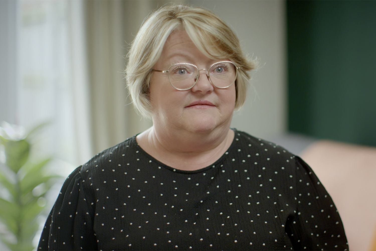 A Teen Mom Was Left 'Heartbroken' After Placing Her Son for Adoption ...