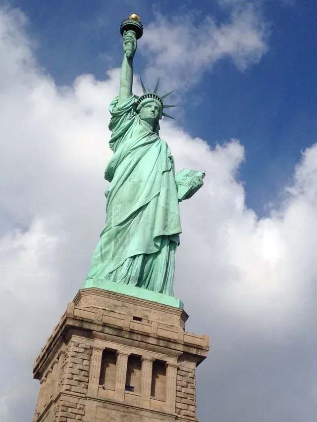 20 of the Most Influential Statues in History