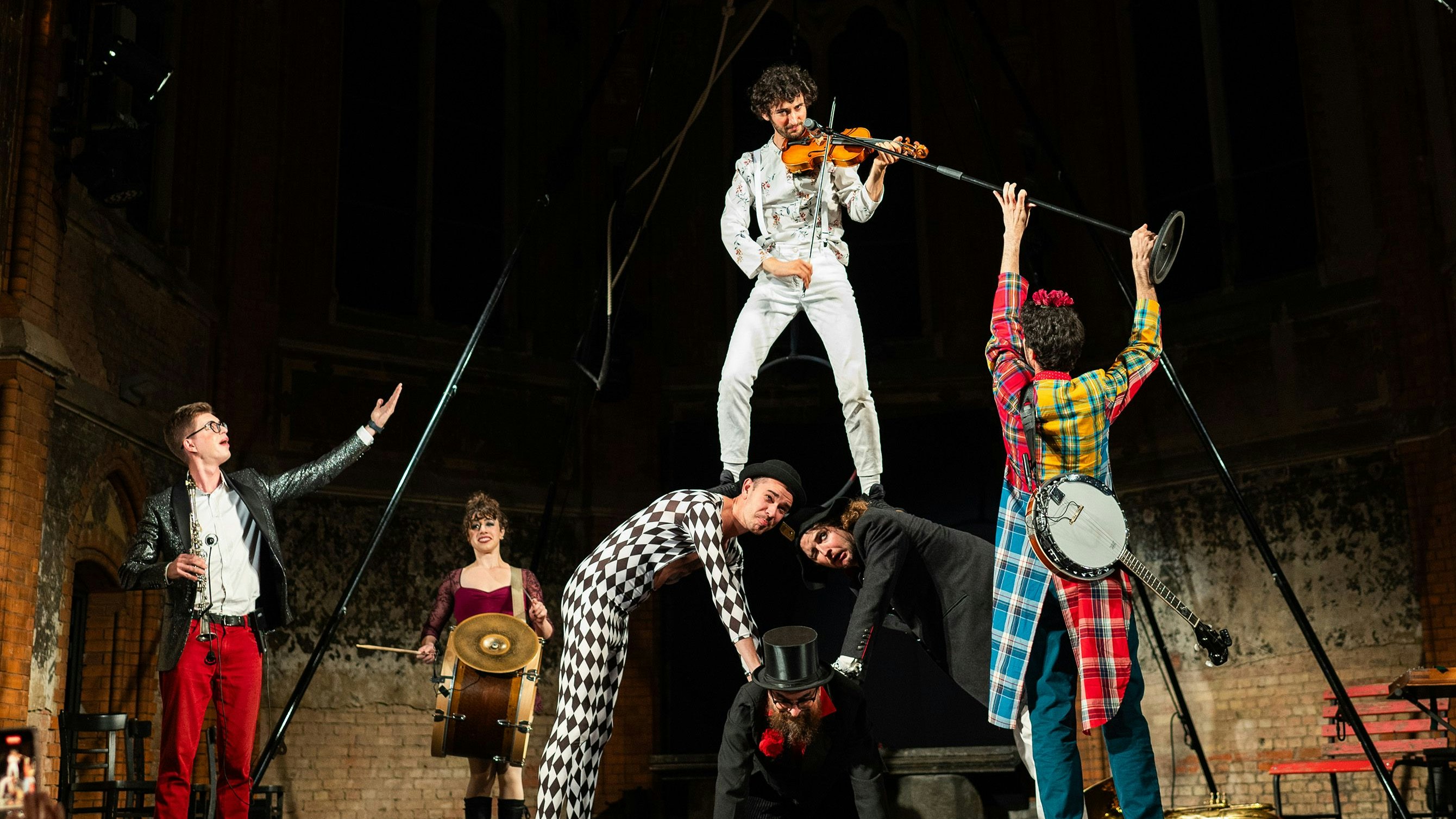 22. KlezMORE Festival mit "Tsirk Dobranotch" am 12. November