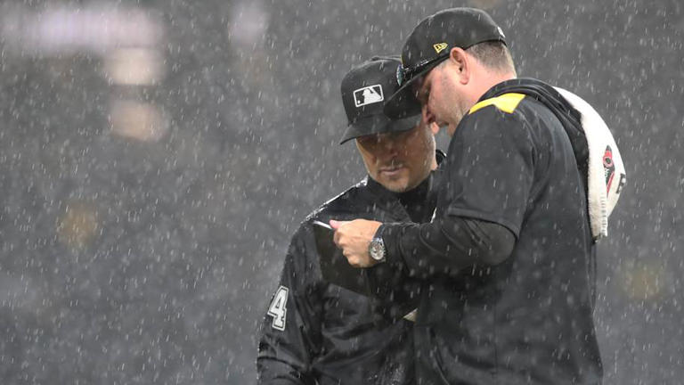 Pirates vs. Reds Beginning in Rain Delay