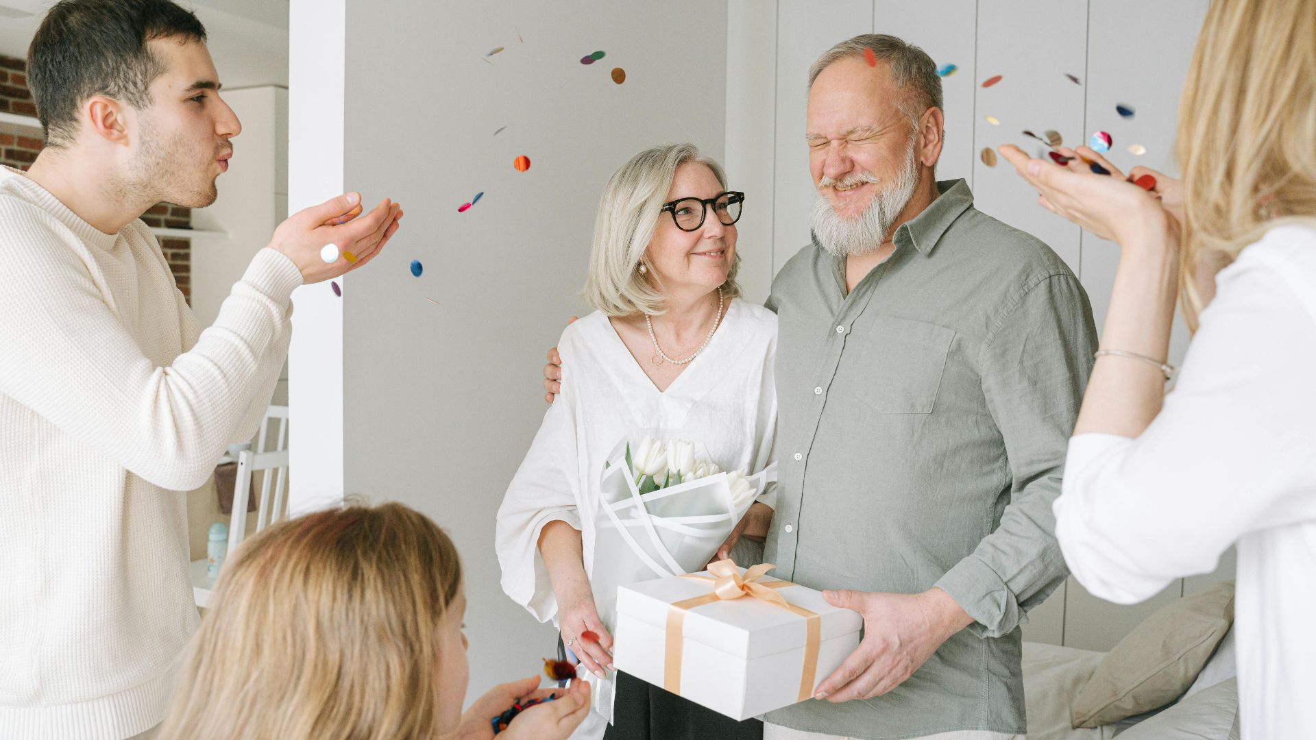 20 Generic Gifts That Feel Thoughtless