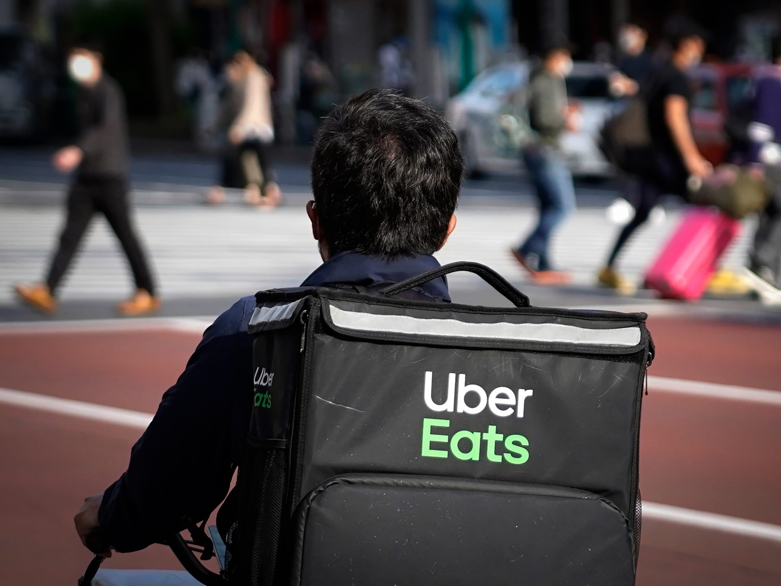 Uber is making new moves in the race to deliver fresh groceries fast