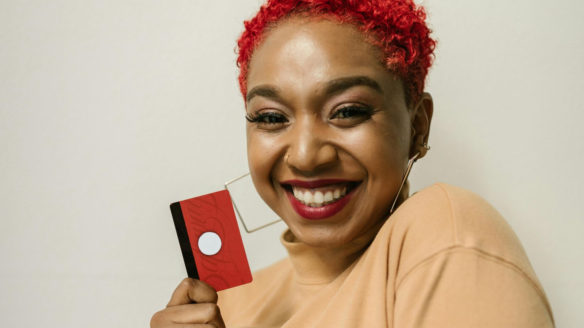 10 Things You Should Never Put On Your Credit Card & 10 That Are Okay