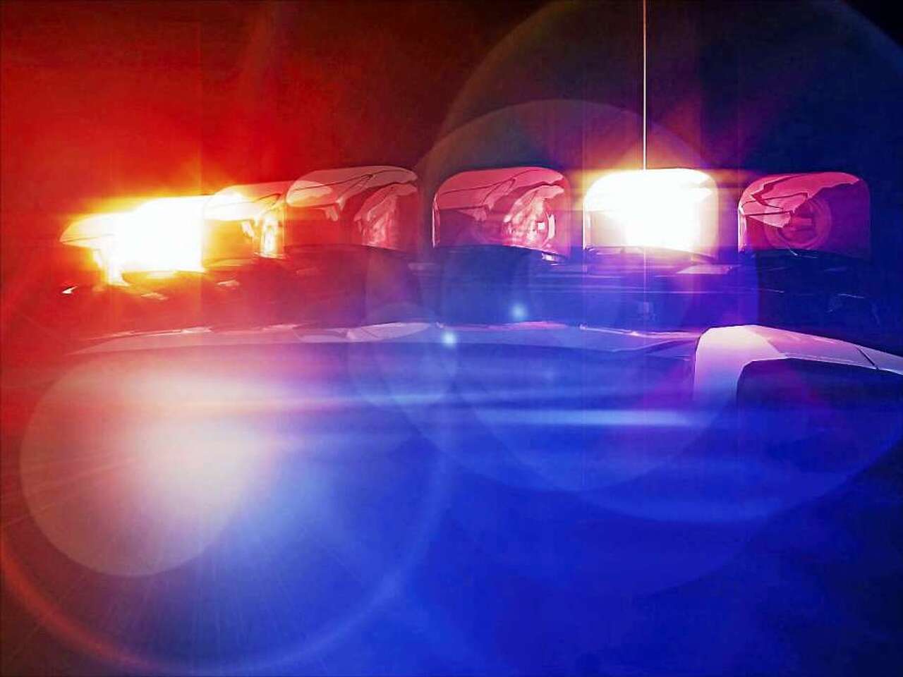 Baby rescued from car crash by Texas police, civilians: See body cam ...