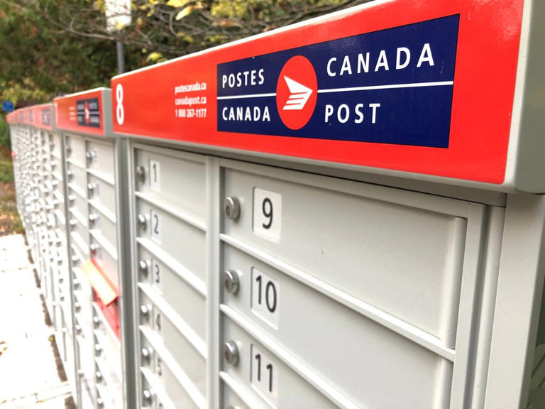 Liberal government instructs Canada Post to end home delivery, close ...
