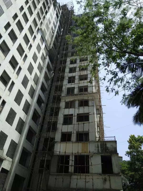 Lokmanyanagar residents split on cluster development plan