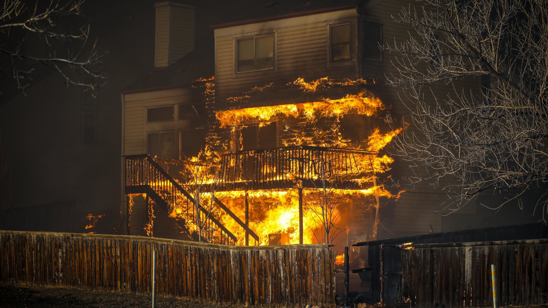 Xcel Energy to pay $640 million while denying fault for 2021 Marshall Fire