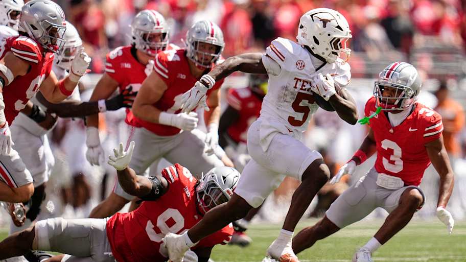 Texas Longhorns Star RB Hints at Return