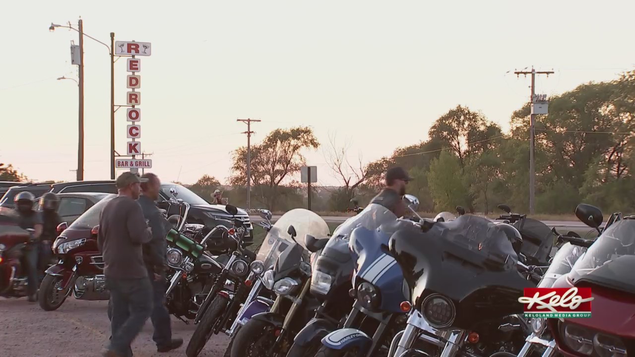 Final Bike Night draws large crowd to Red Rock Bar