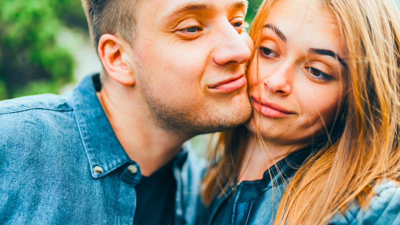 11 Things Couples Without Emotional Intimacy Struggle With Constantly