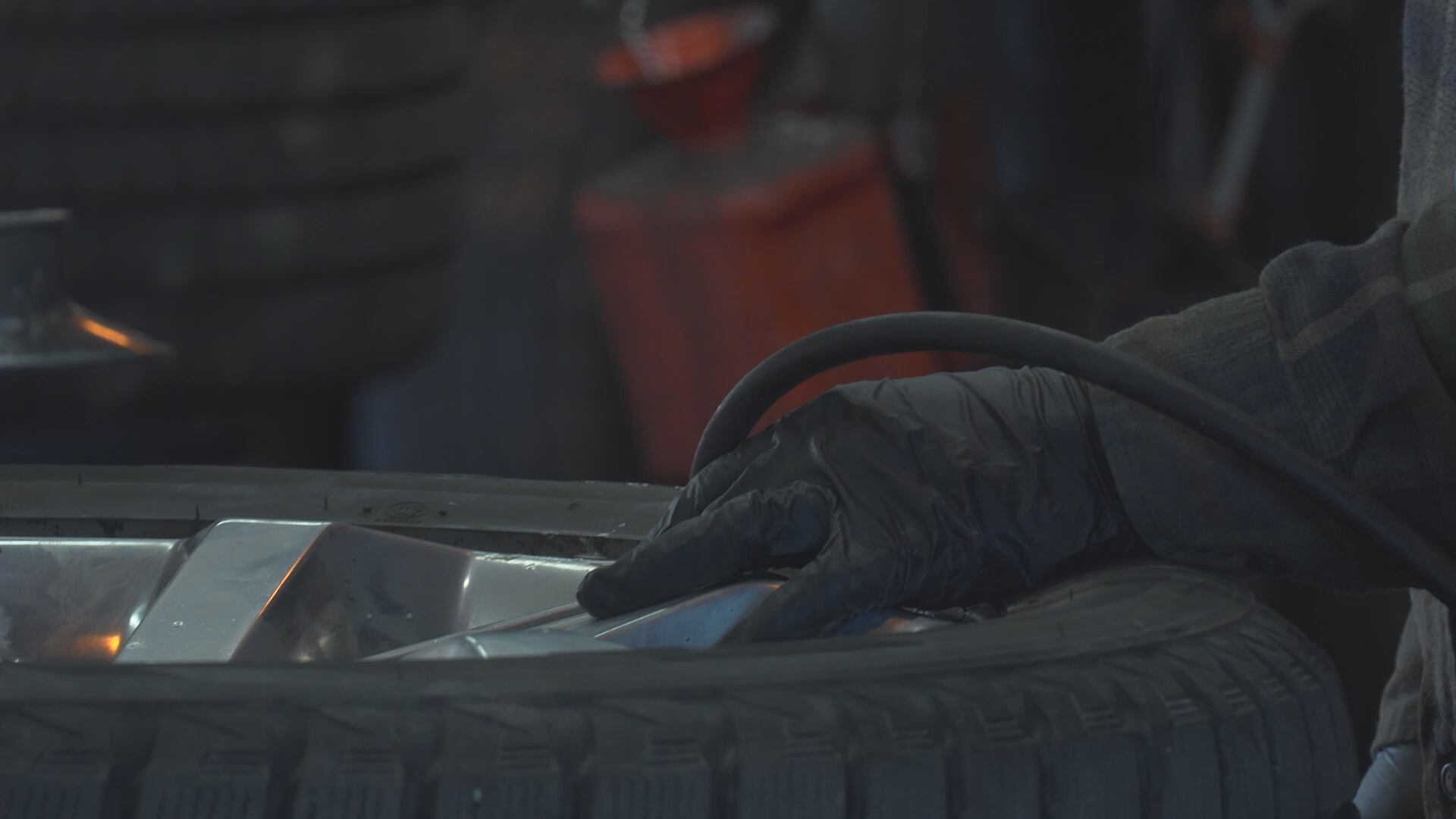 ‘When the snow hits, it’s on’: Studded tires allowed in Anchorage ...