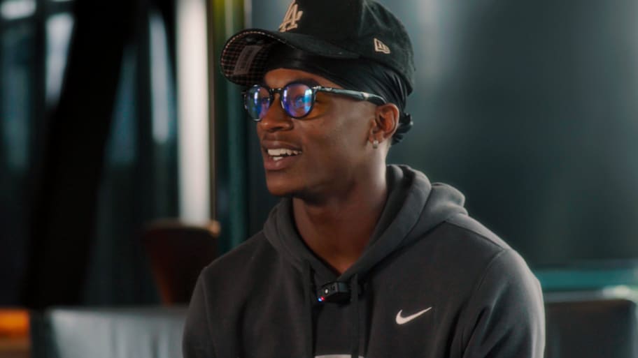 Oregon Ducks' Dan Lanning Shares Latest on Evan Stewart Injury Recovery