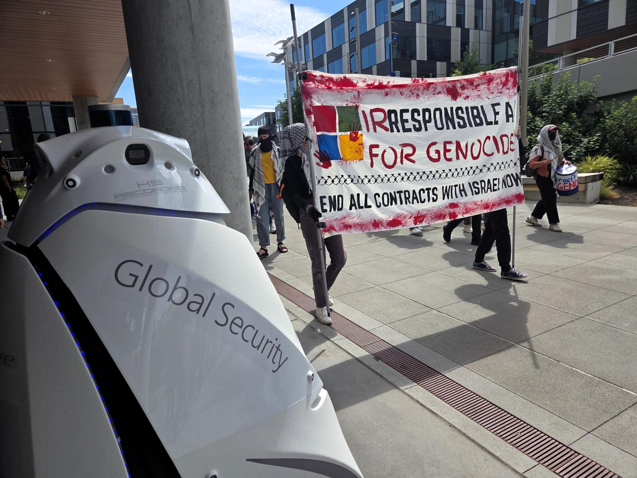 Microsoft cuts off Israeli military’s access to tech that was ...